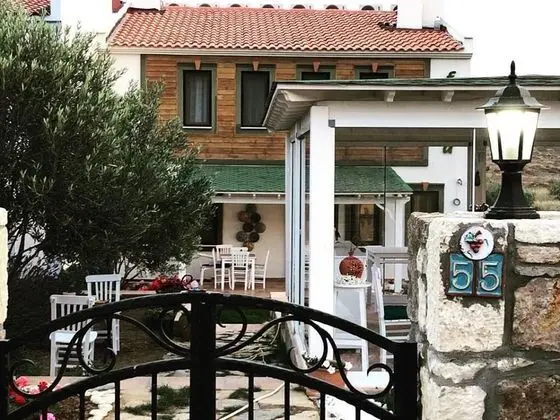 Flora Otel Bozcaada | ENUYGUN