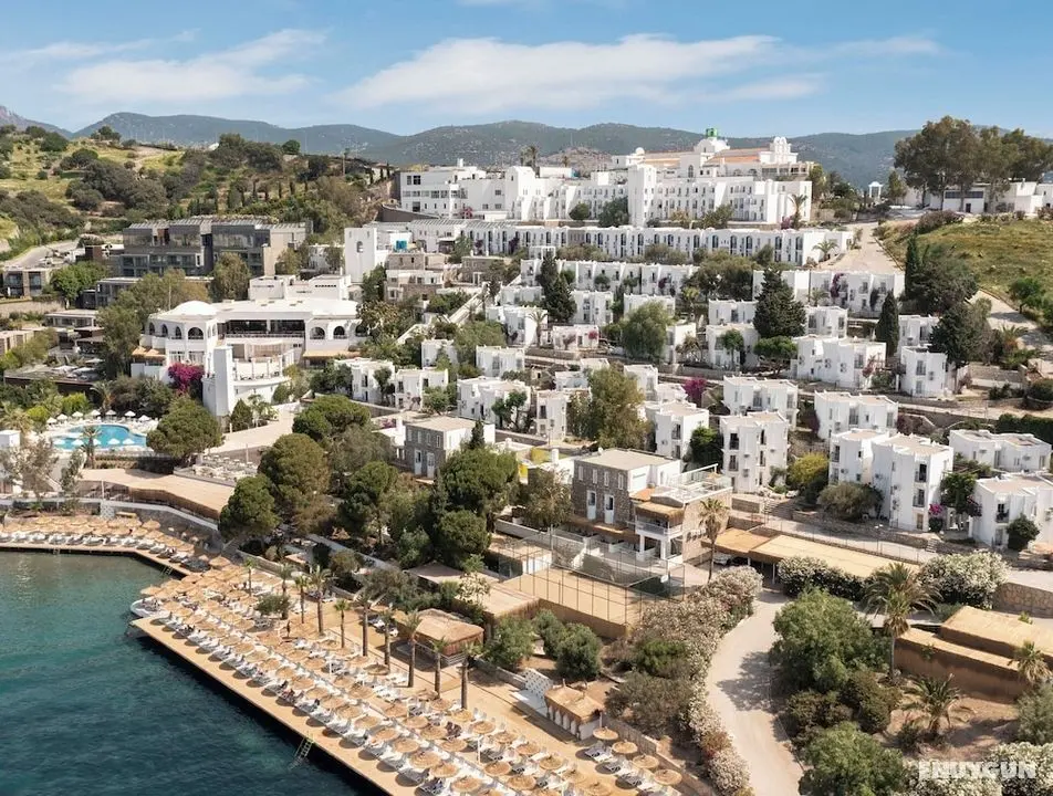 Holiday Inn Resort Bodrum - Ultra All Inclusive | ENUYGUN