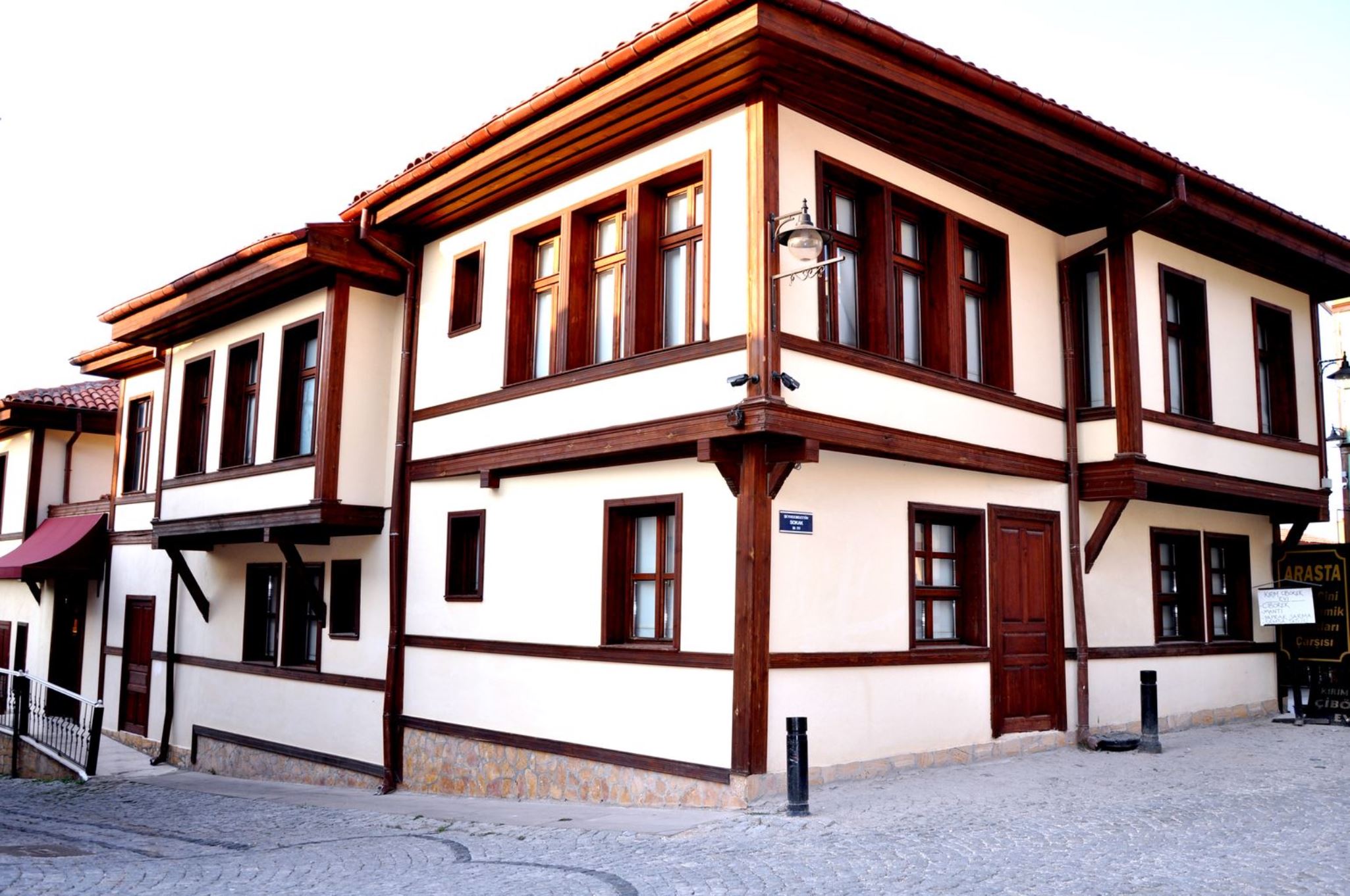 Arasta Konak | ENUYGUN