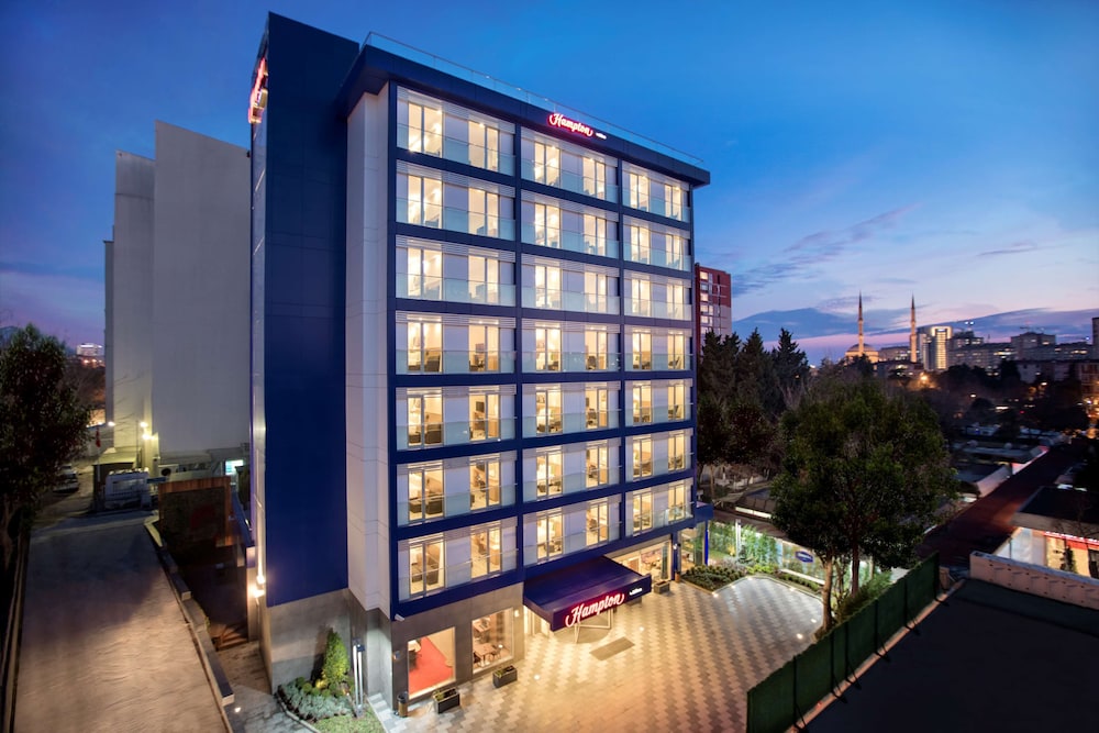 Hampton by Hilton İstanbul Ataköy | ENUYGUN