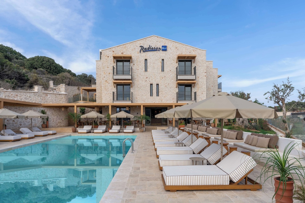 Radisson Blu Hotel, Kaş | ENUYGUN