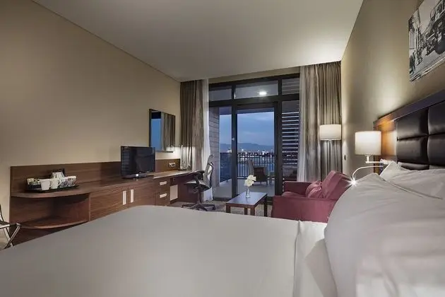 Hilton Garden Inn Izmir Bayrakli | ENUYGUN